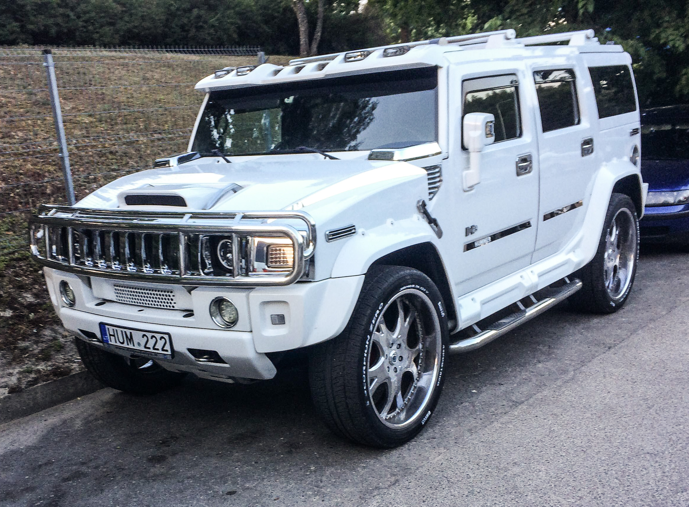 Monster Hummer H2 with 26″ Wheels Seen in Vilnius, Lithuania ...